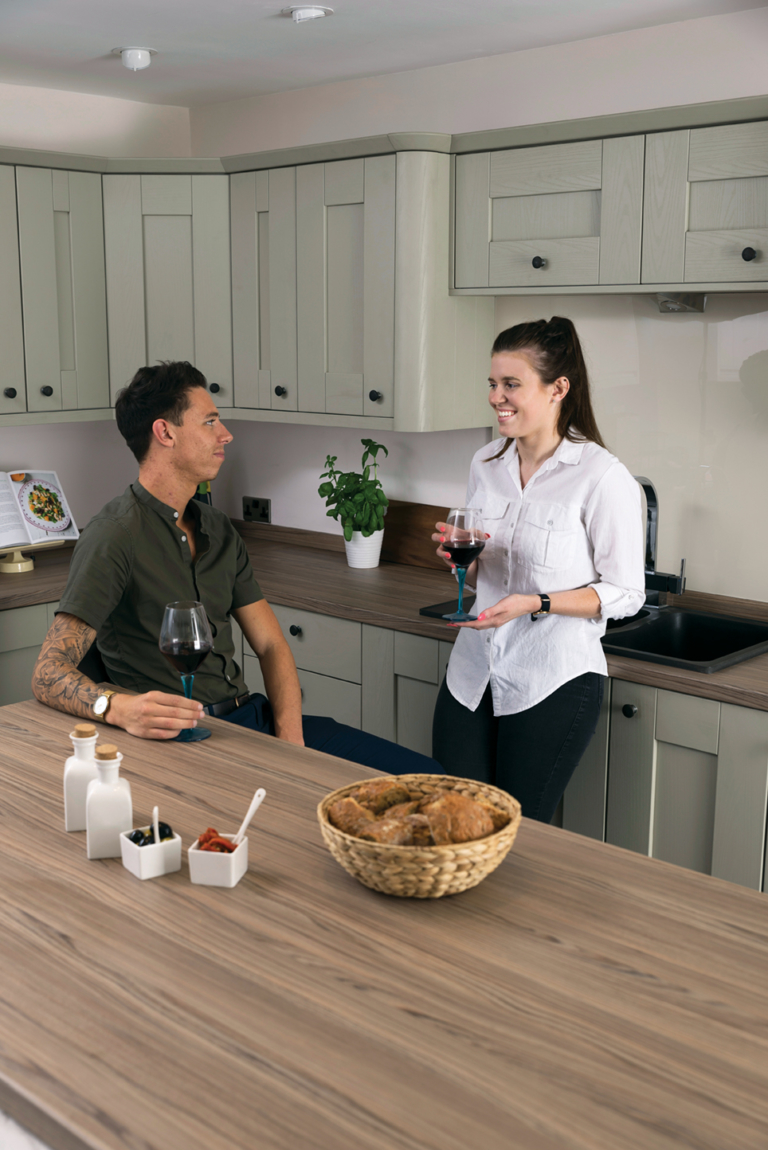 Spectra CE_Cypress Cinnamon 72dpi - Spectra Square Edge Worktops